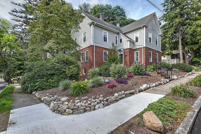 Freeman Plat colonial on East Side of Providence sells for $1.25M