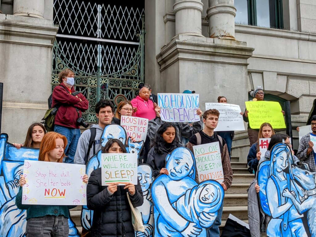 Homeless advocates urge Armory building be kept open or mayor provide ...